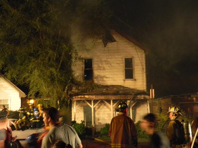 TRUCK 87 RESPONDS TO JEANNETTE HOUSE FIRE - Harrison City Volunteer ...